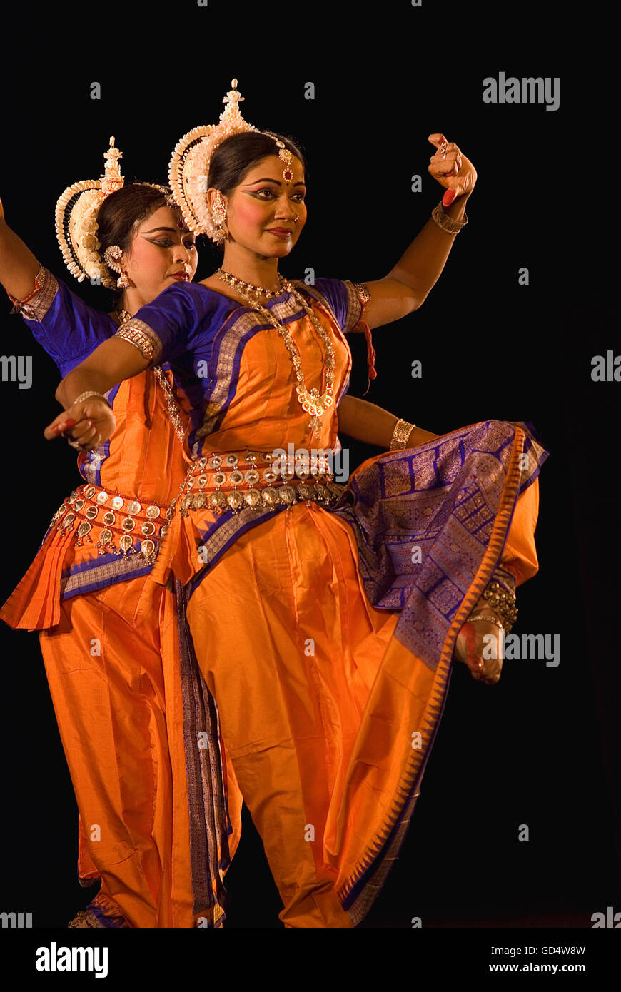 Classical odissi dancers hi-res stock photography and images - Alamy