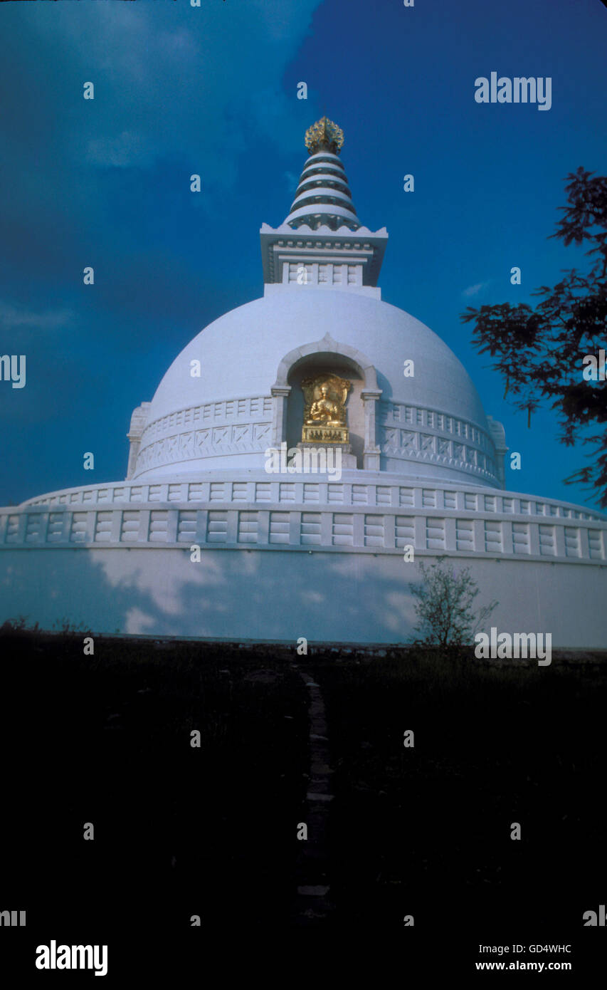 Shanti hi-res stock photography and images - Alamy