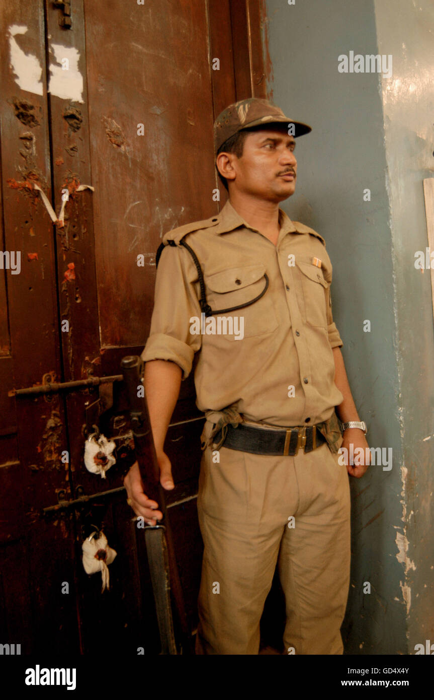 Police crpf hi-res stock photography and images - Alamy