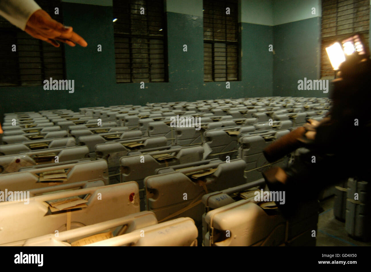 Electronic Voting Machines Stock Photo - Alamy Electronic Voting Machines Stock Photo - Alamy