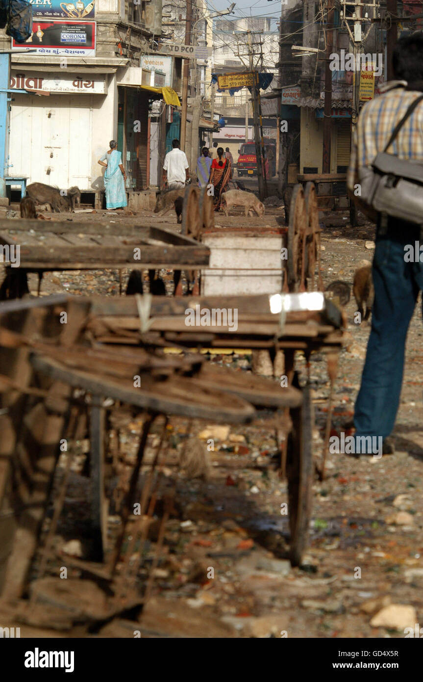 Street riots hi-res stock photography and images - Alamy
