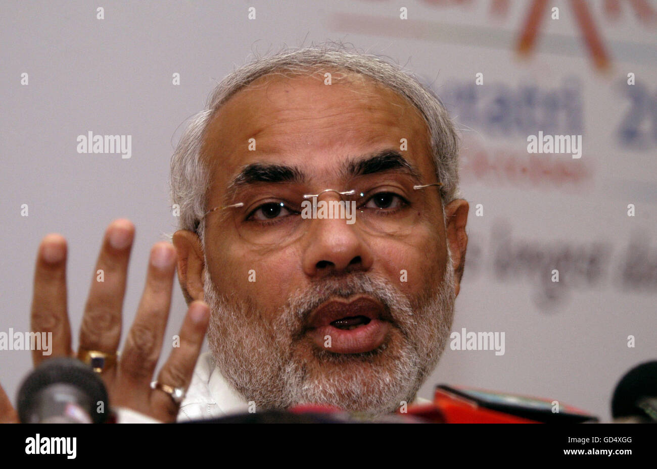 Narendra modi hi-res stock photography and images - Alamy