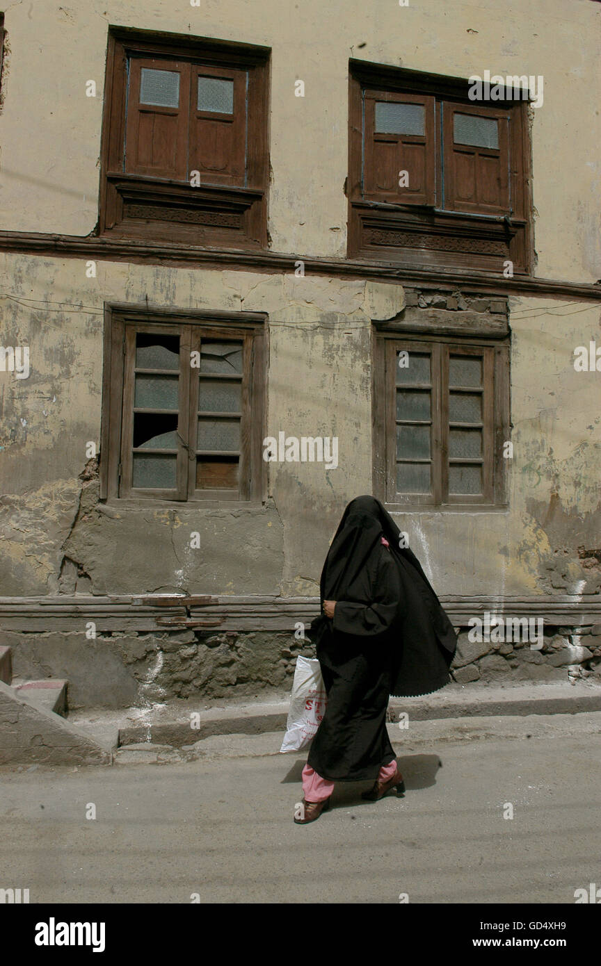 Woman in Burqah Stock Photo - Alamy