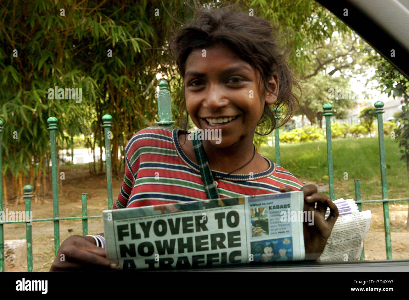 Newspaper vendor seller hi-res stock photography and images - Alamy