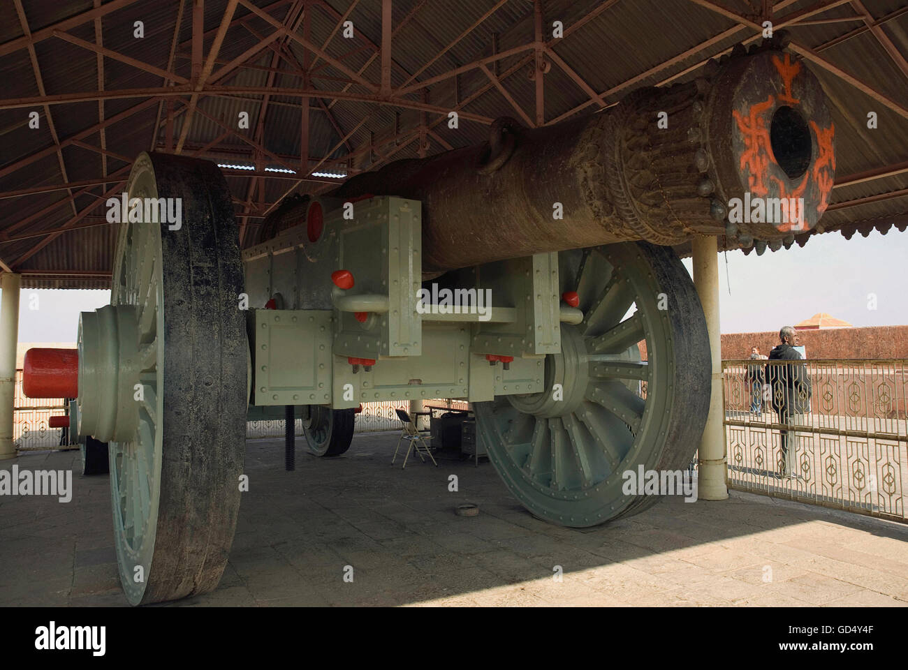 Worlds largest cannon hi-res stock photography and images - Alamy