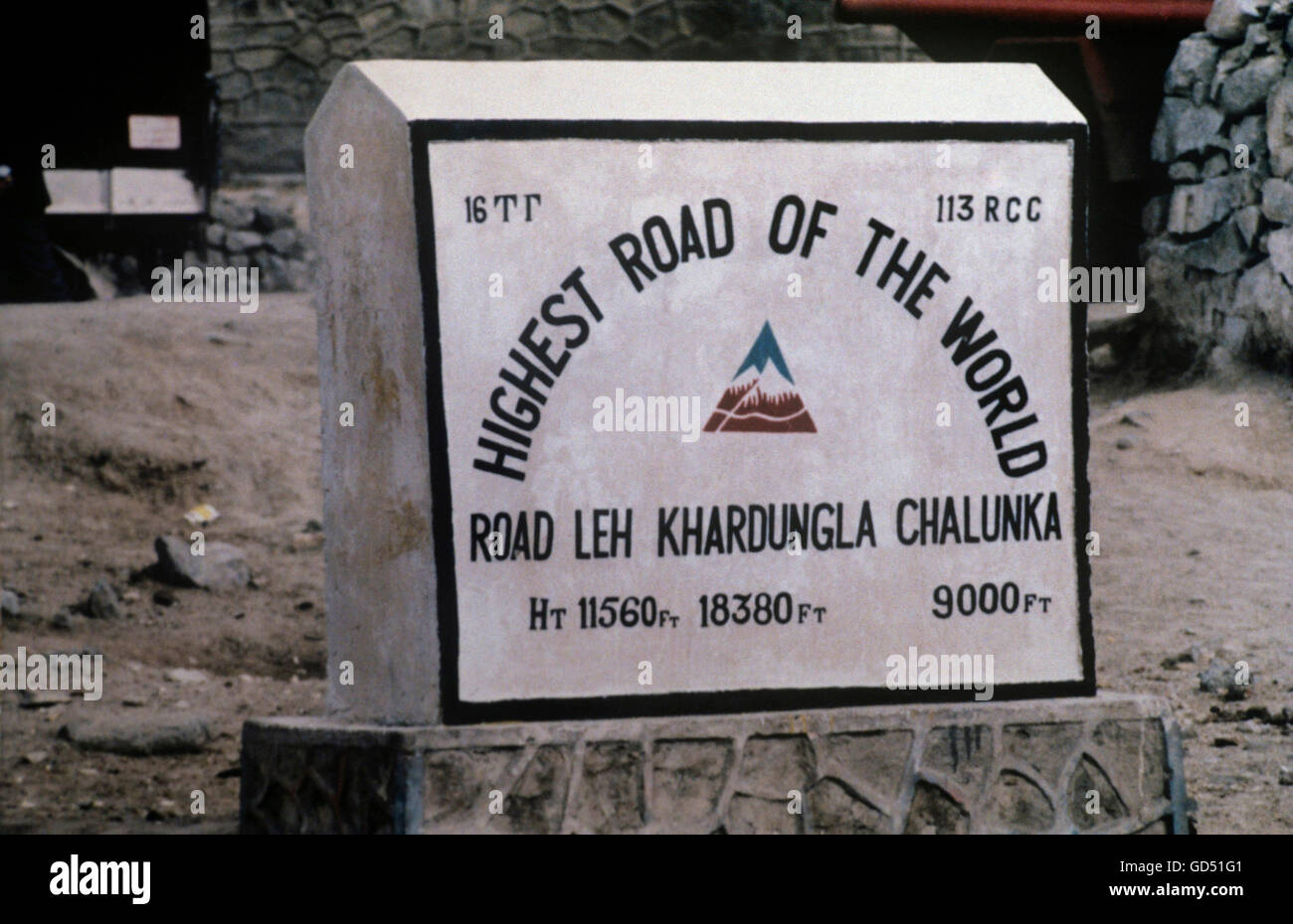 Khardungla chalunka hi-res stock photography and images - Alamy