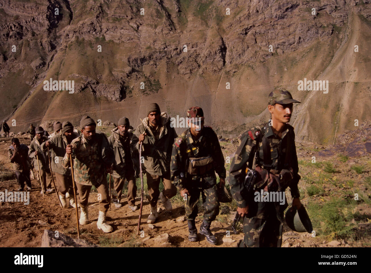 Border defence soldiers hi-res stock photography and images - Alamy