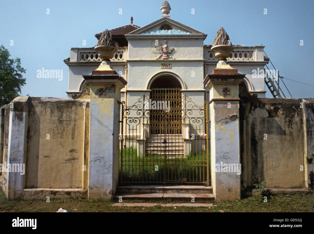 Parsi architecture hi-res stock photography and images - Alamy
