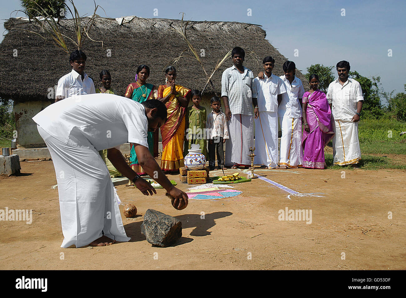 Pongal pots hi-res stock photography and images - Alamy