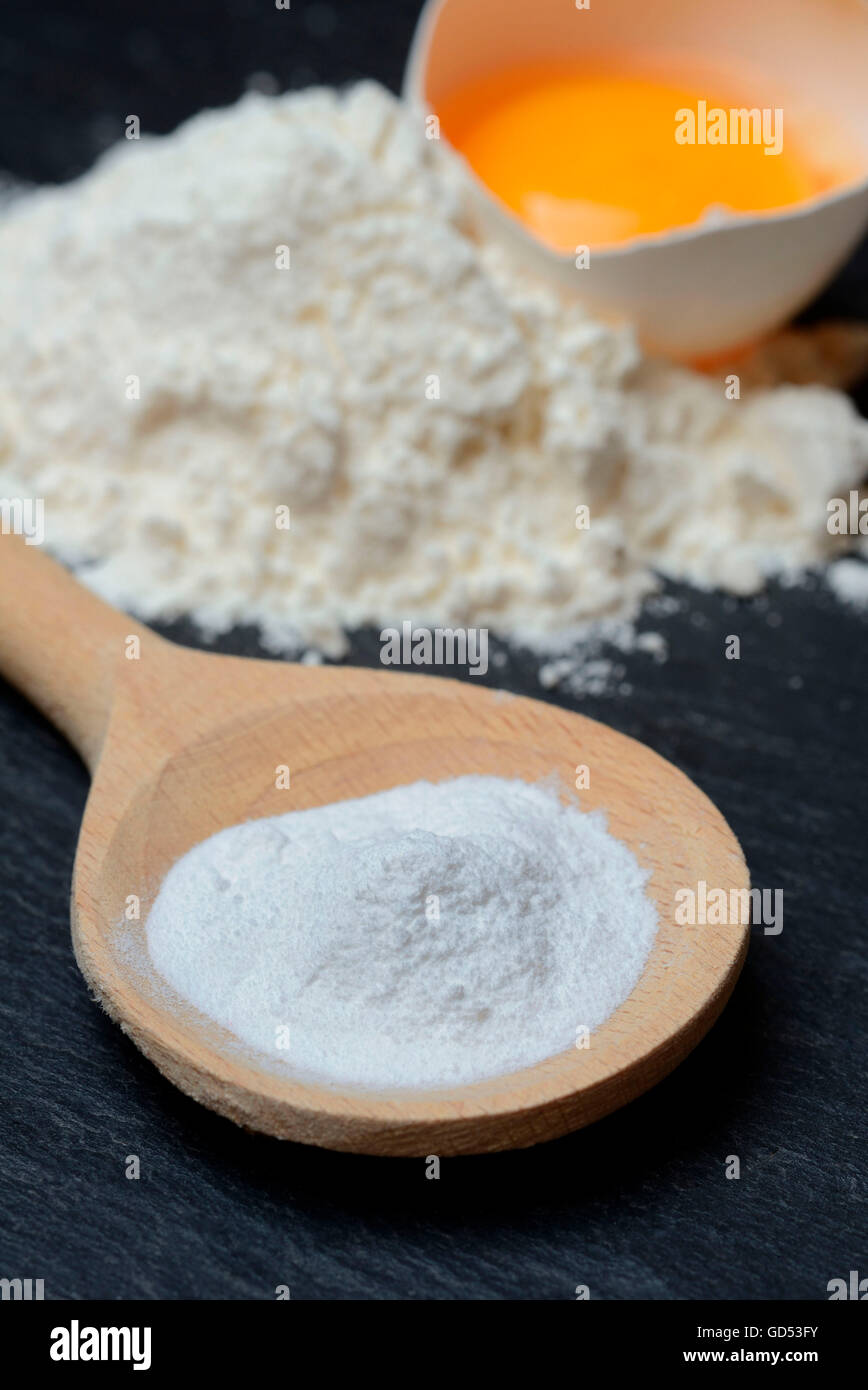 Baking powder hi-res stock photography and images - Alamy