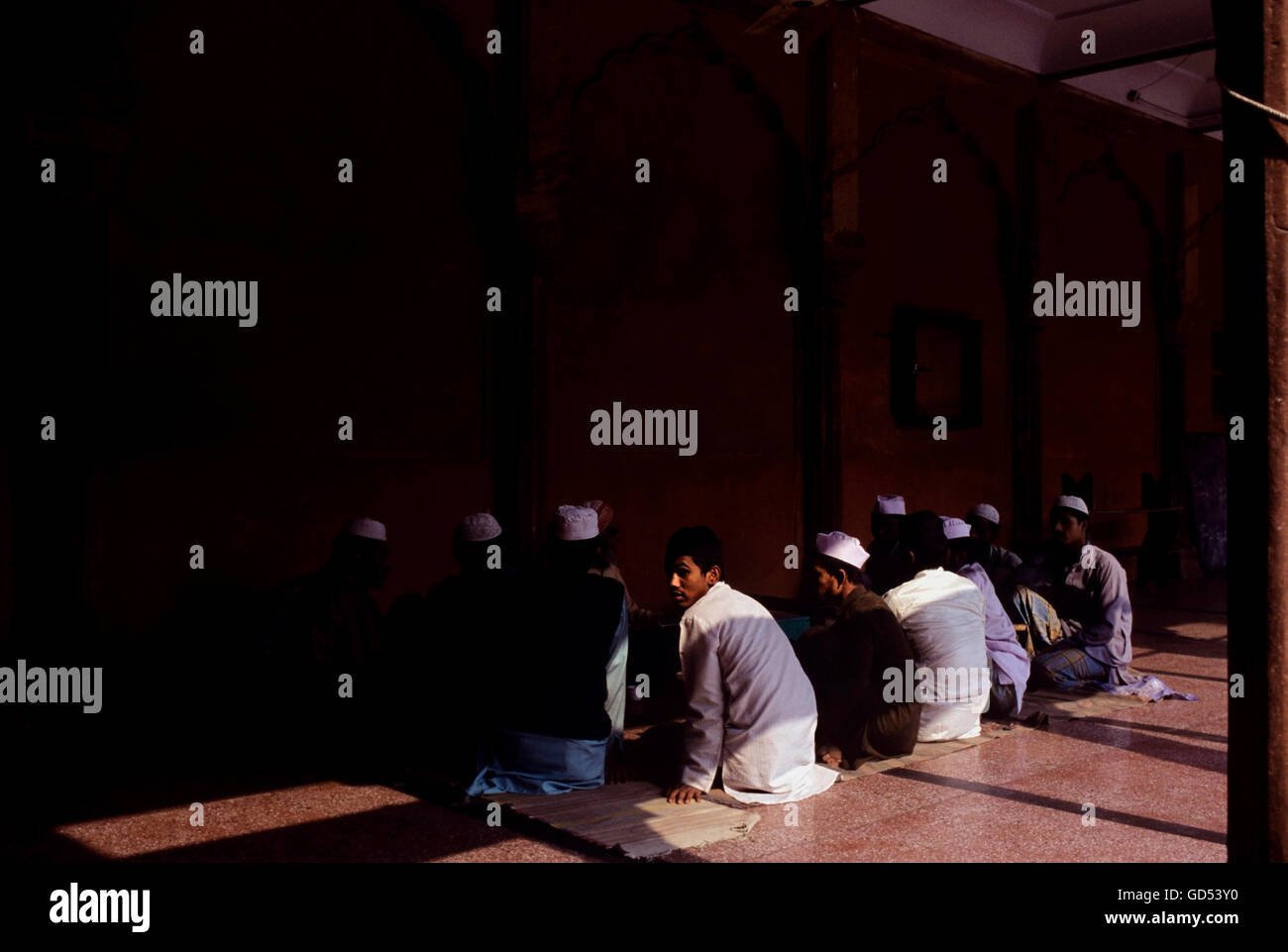 Madarsa at Fatehpuri Masjid Stock Photo - Alamy