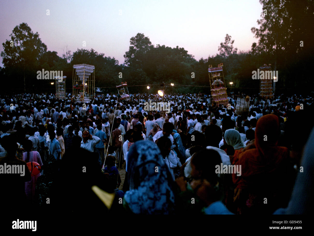 Karbala ground hi-res stock photography and images - Alamy