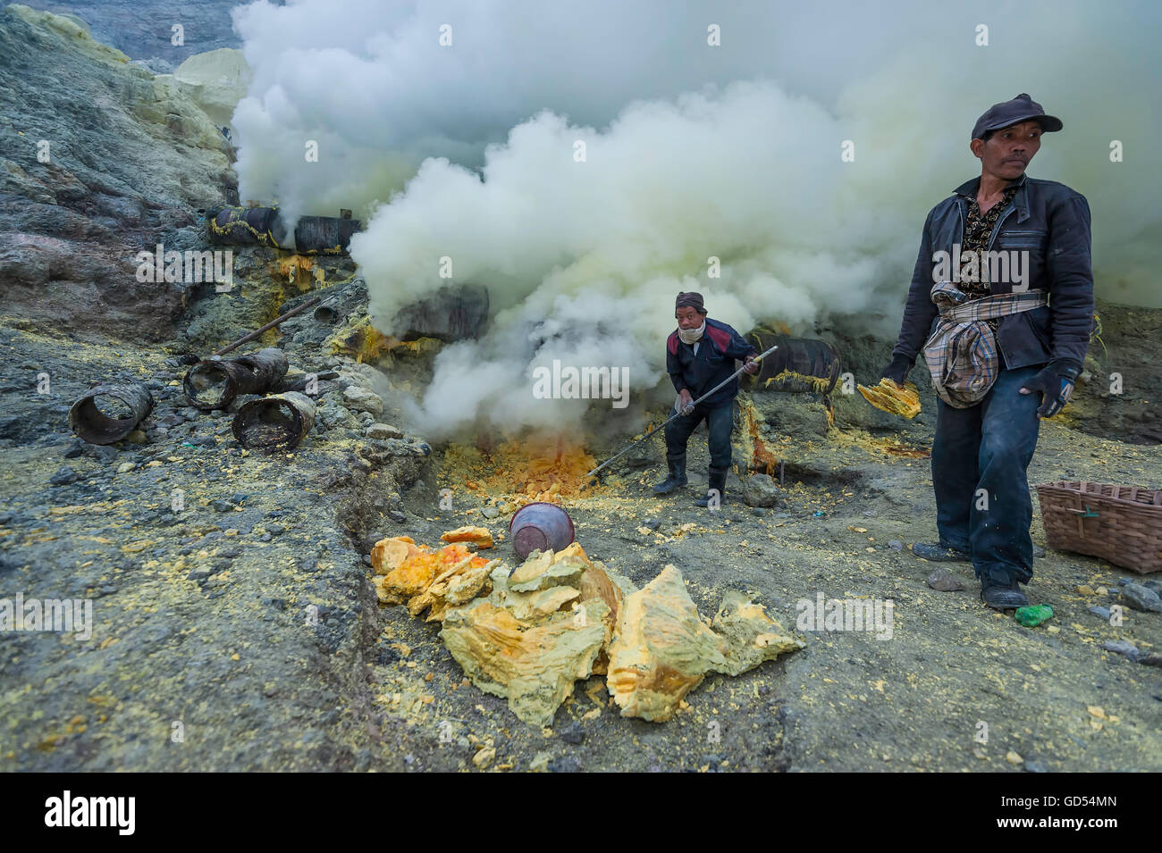 Sulfur mining hi-res stock photography and images - Alamy