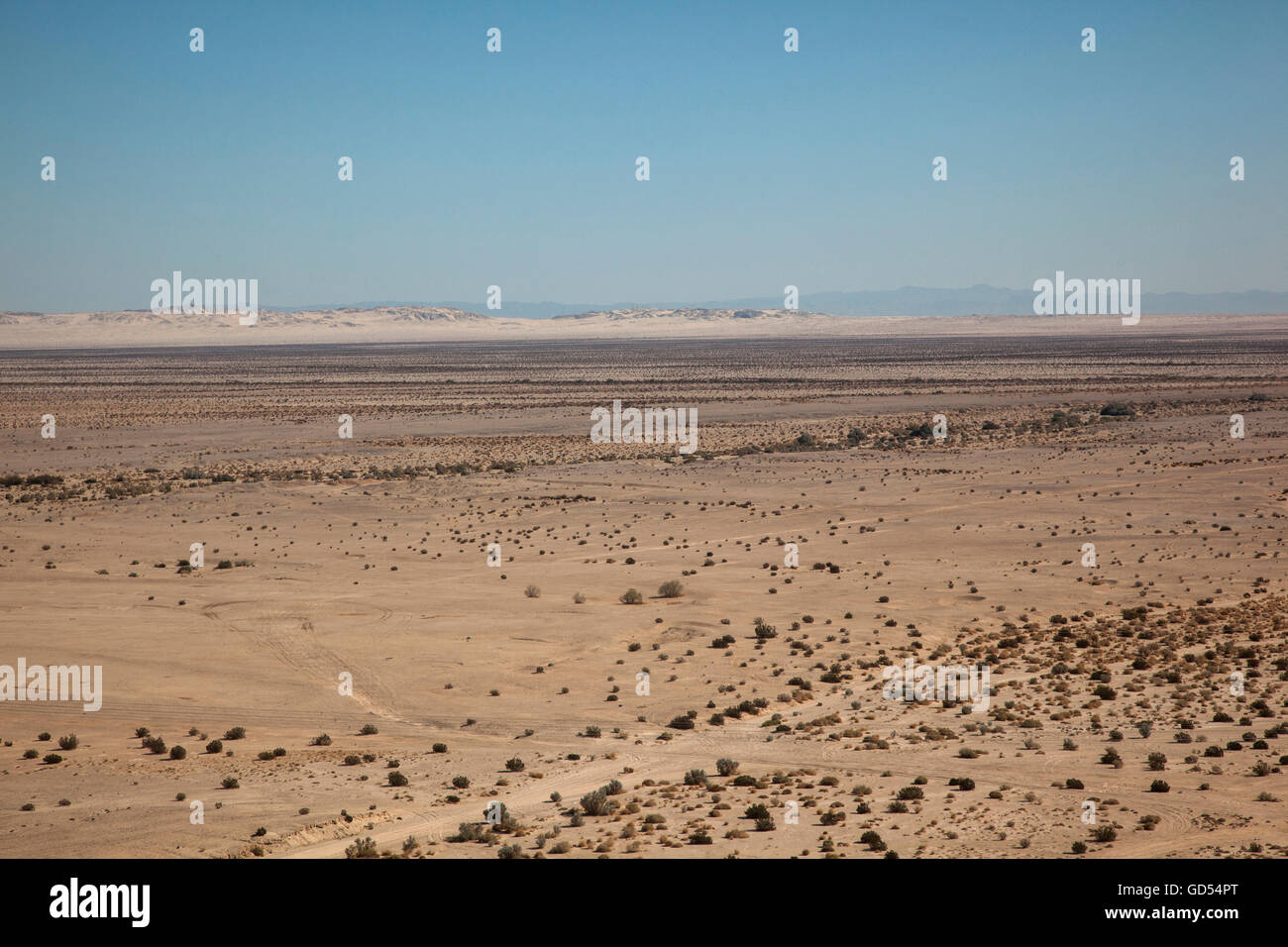 Desert expanse hi-res stock photography and images - Alamy