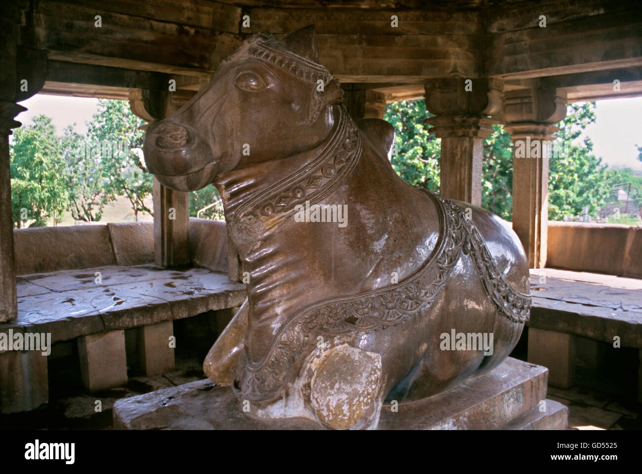 Nandi khajuraho hi-res stock photography and images - Alamy