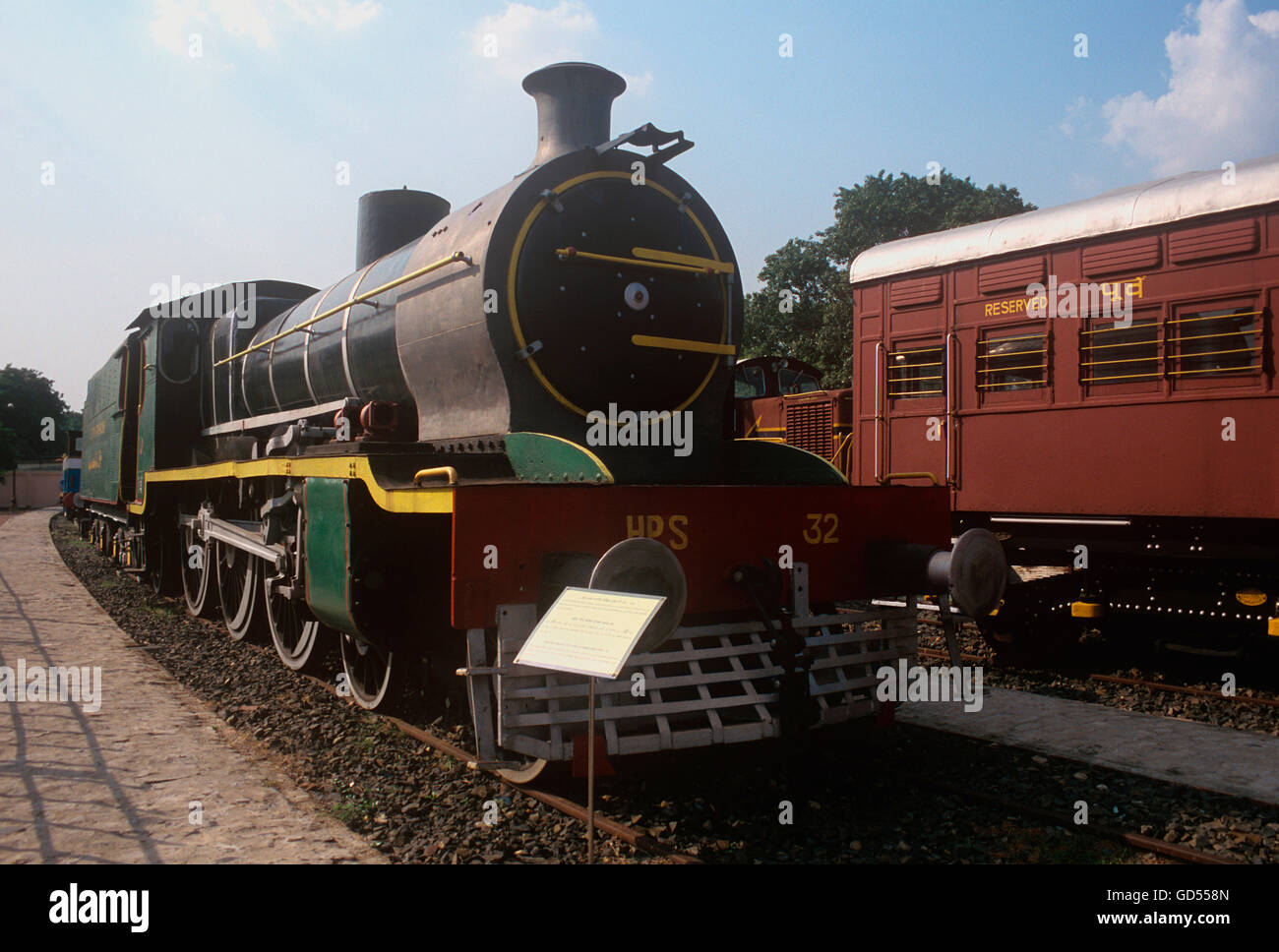 East pakistan railway hi-res stock photography and images - Alamy