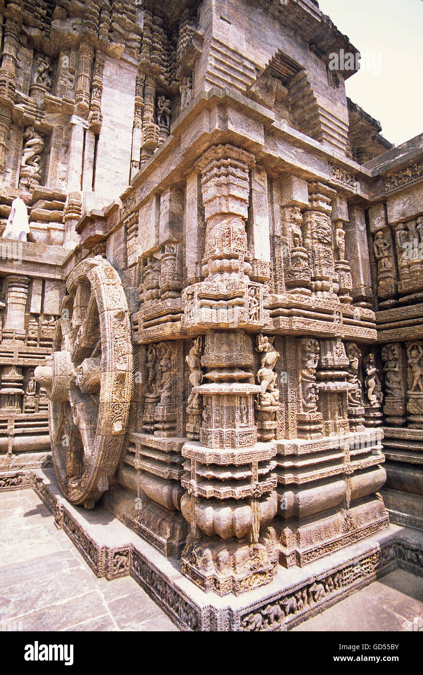 Chariot wheel hi-res stock photography and images - Alamy