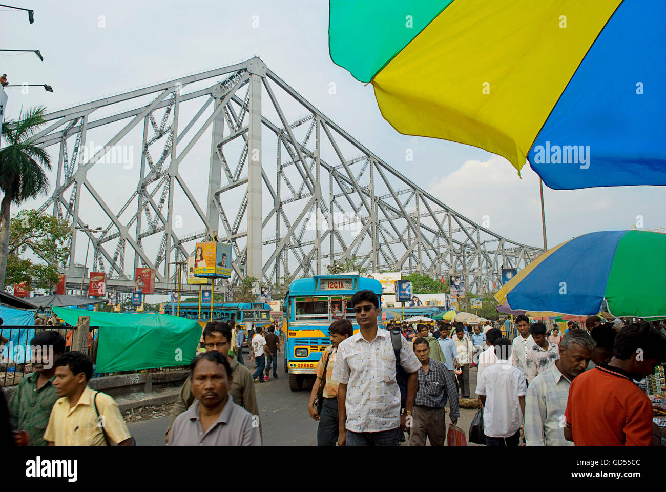 Busy stations hi-res stock photography and images - Alamy