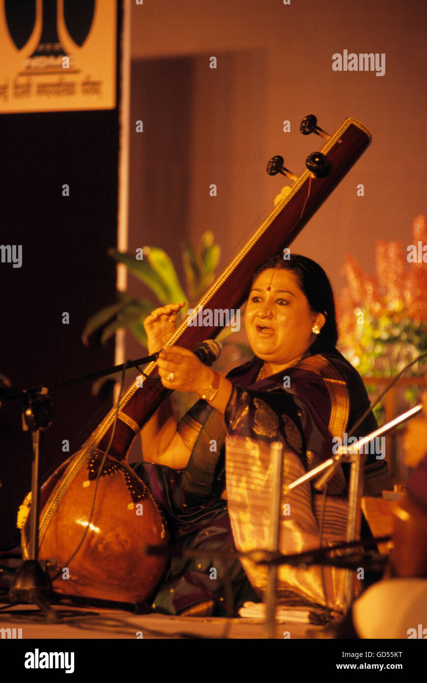 Shubha mudgal hi-res stock photography and images - Alamy
