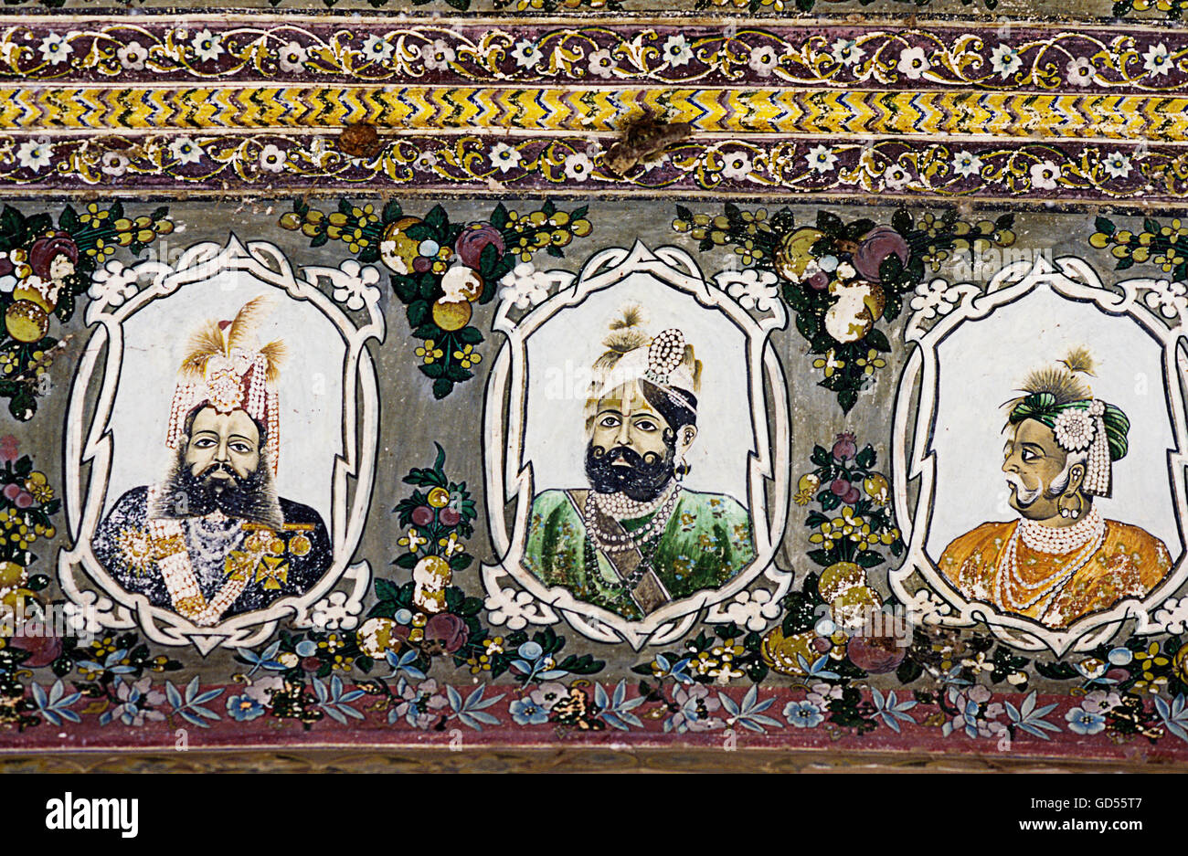 A mural of Indian monarchy Stock Photo - Alamy