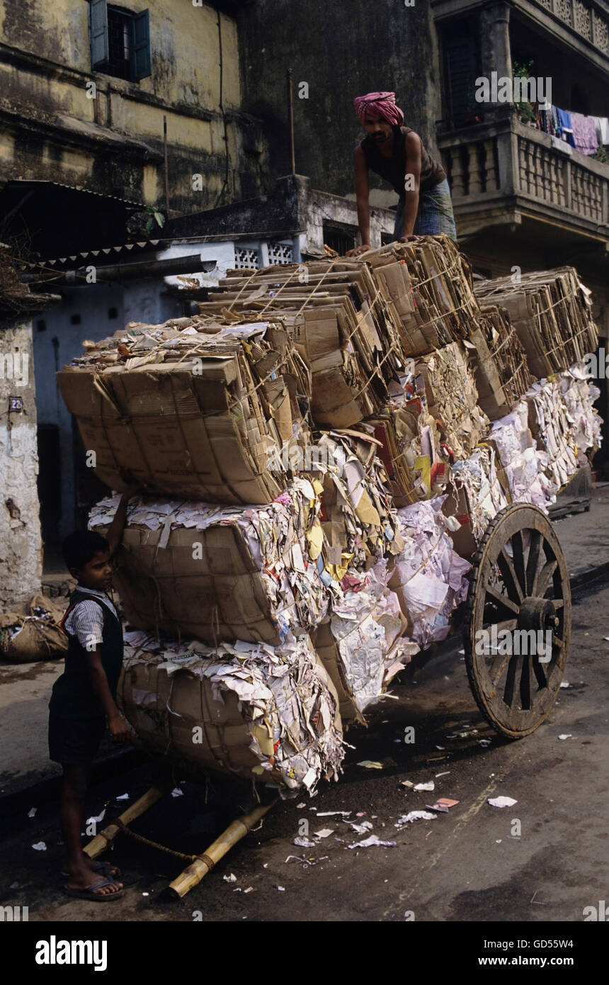 Paper Cart High Resolution Stock Photography and Images - Alamy