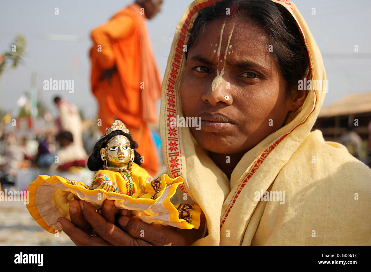 Small idols hi-res stock photography and images - Alamy