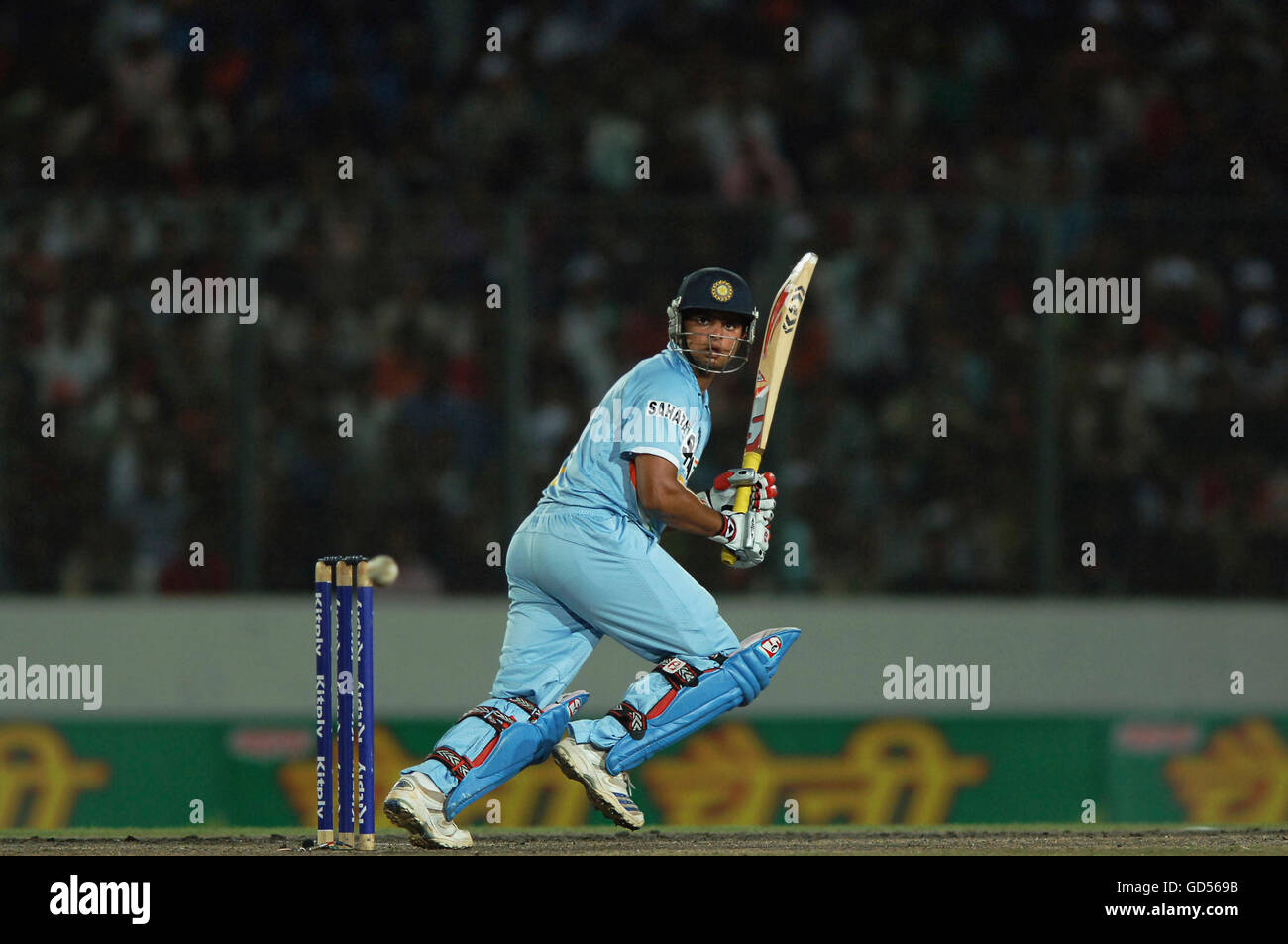Suresh Raina High Resolution Stock Photography and Images - Alamy