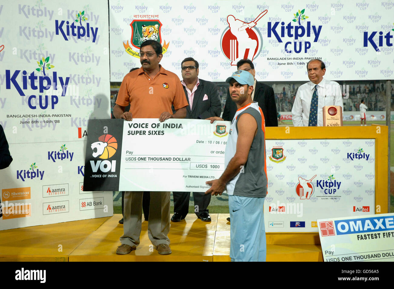 Sports cheque hi-res stock photography and images - Alamy