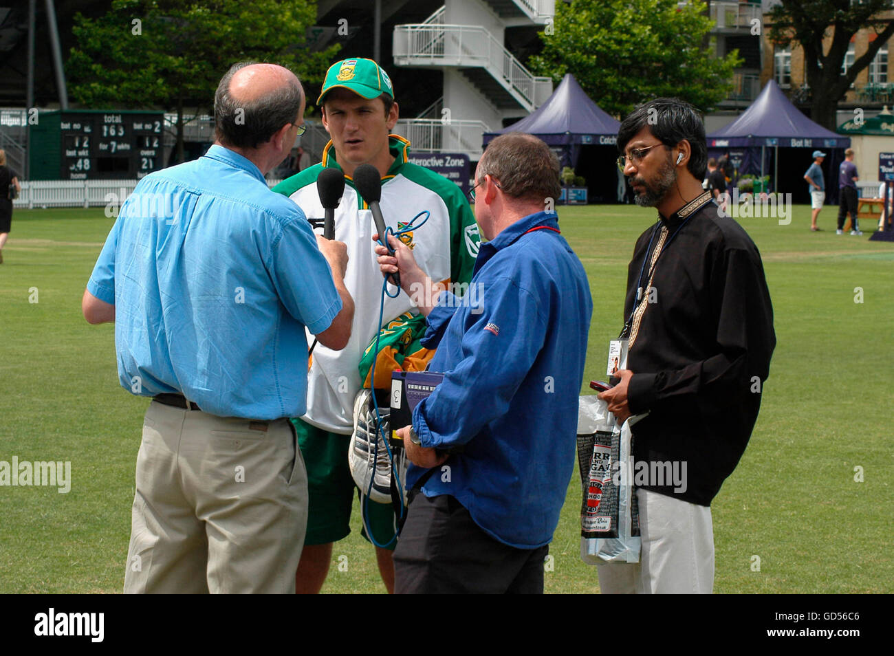 Graeme smith not insect hi-res stock photography and images - Alamy