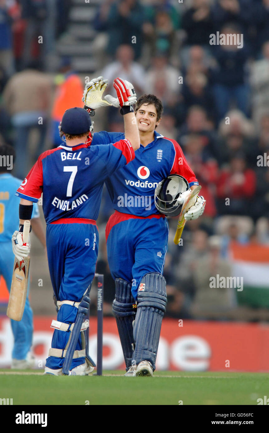 Cook cricket player hi-res stock photography and images - Alamy