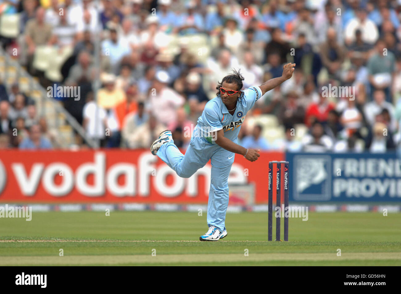 Ramesh cricket hi-res stock photography and images - Alamy