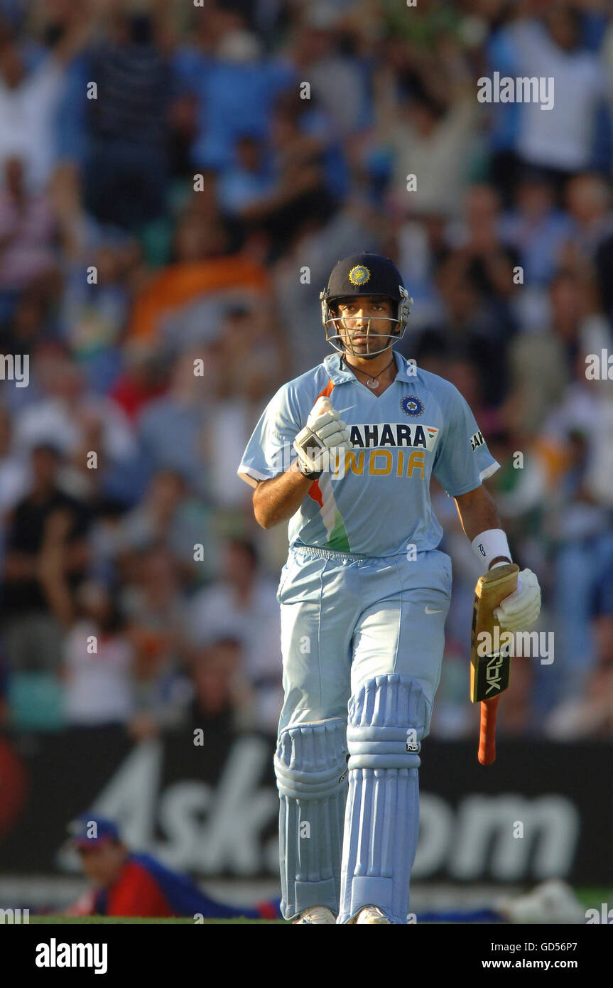 Robin uthappa hi-res stock photography and images - Alamy