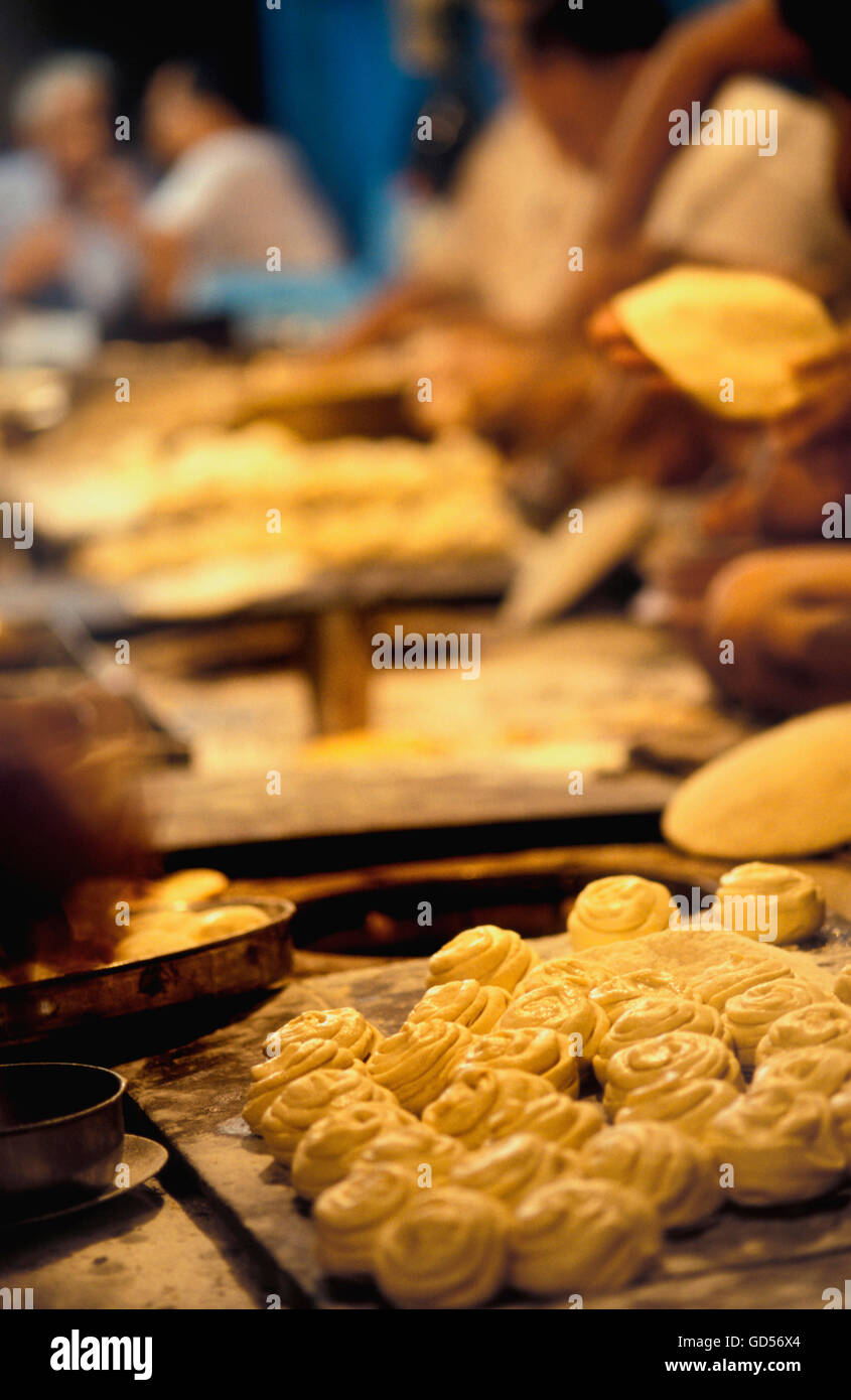 Kesar hi-res stock photography and images - Alamy