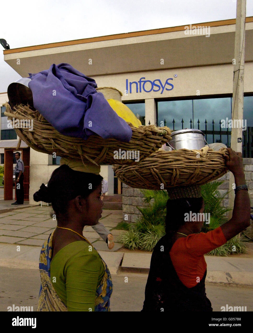 Infosys building hi-res stock photography and images - Alamy