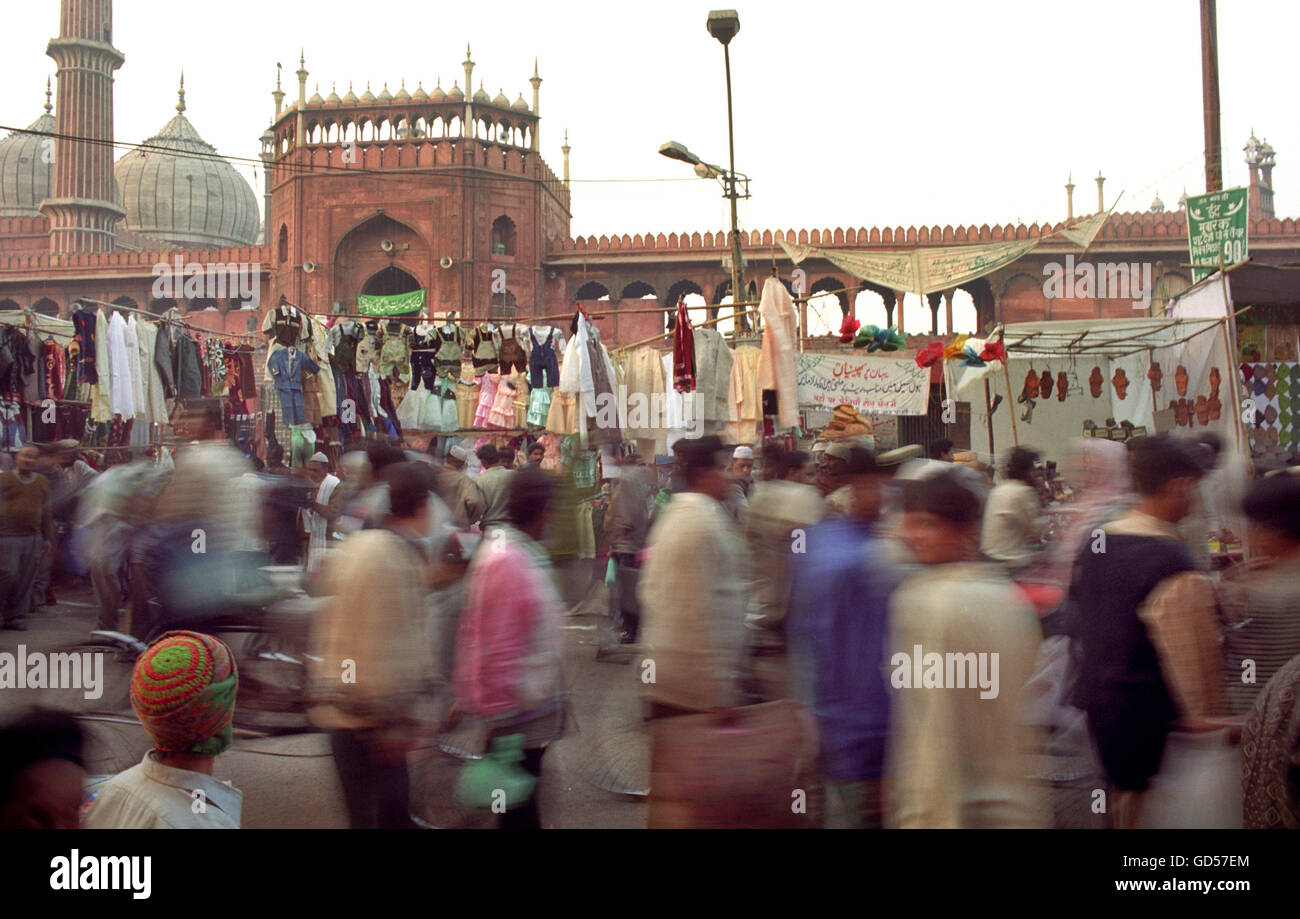 Busy street jama masjid delhi hi-res stock photography and images - Alamy