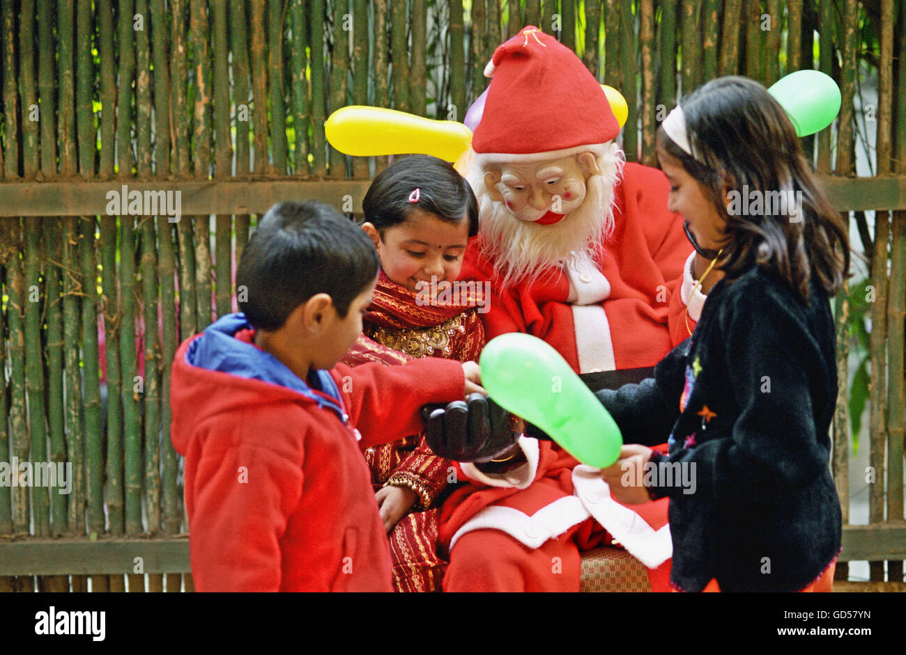 Children santa claus hi-res stock photography and images - Alamy