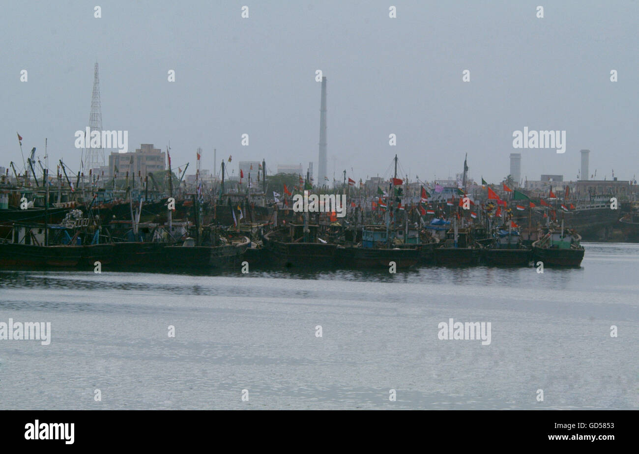 Veraval coastal area hi-res stock photography and images - Alamy