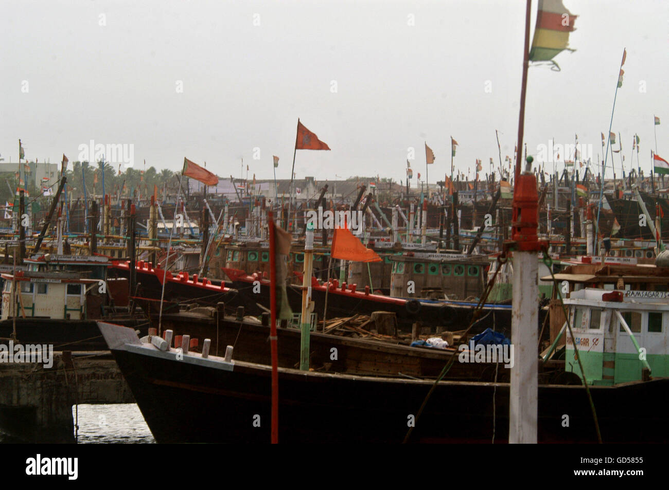 Veraval coastal area hi-res stock photography and images - Alamy