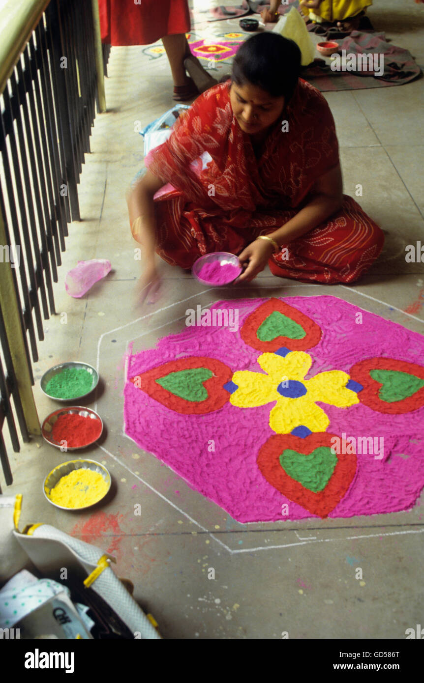 India woman rangoli pattern hi-res stock photography and images - Alamy