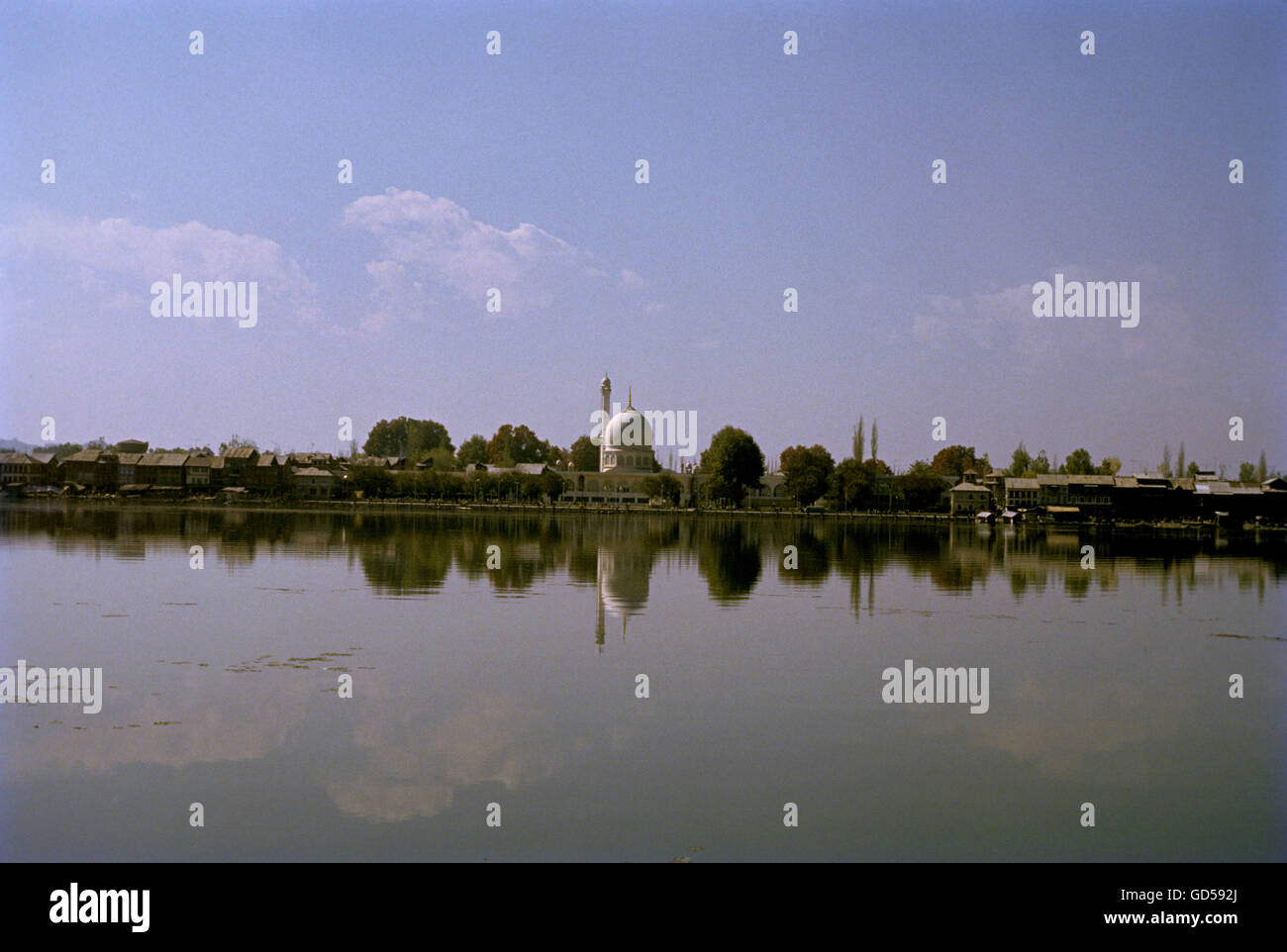 Hazratbal mosque shrine kashmir hi-res stock photography and images - Alamy