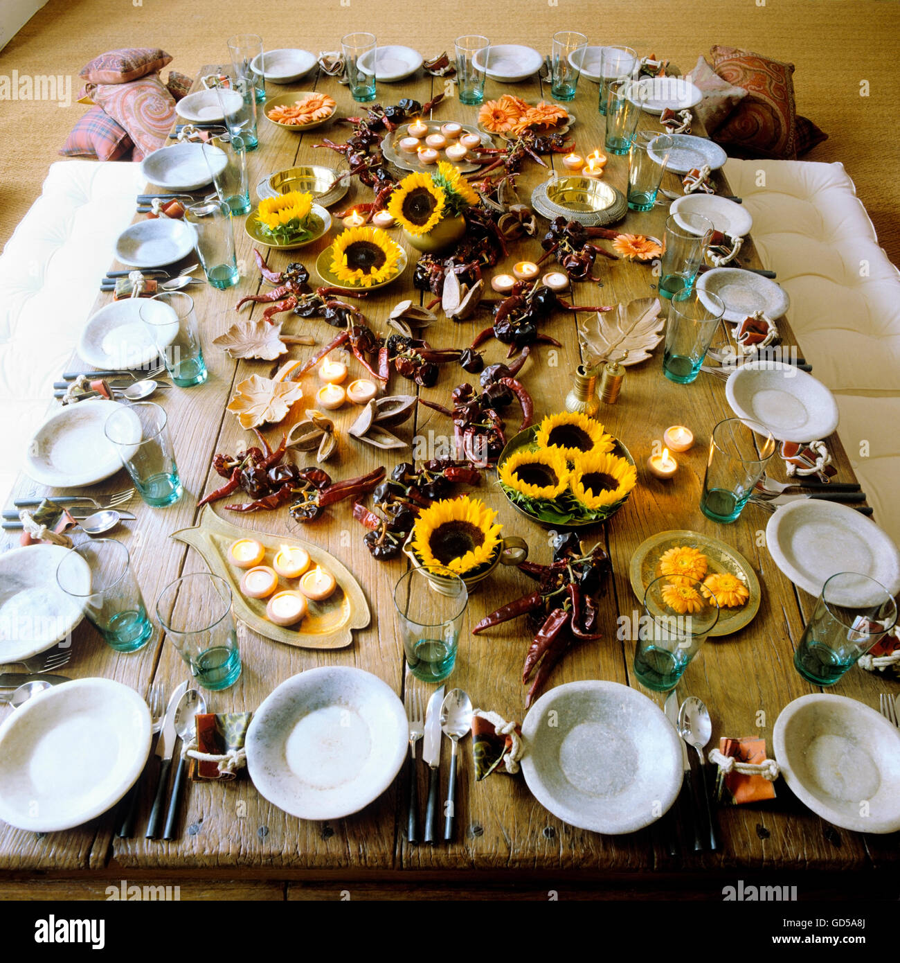 Indian tea party hi-res stock photography and images - Alamy