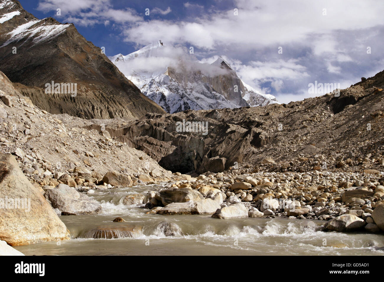 Gomukh hi-res stock photography and images - Alamy