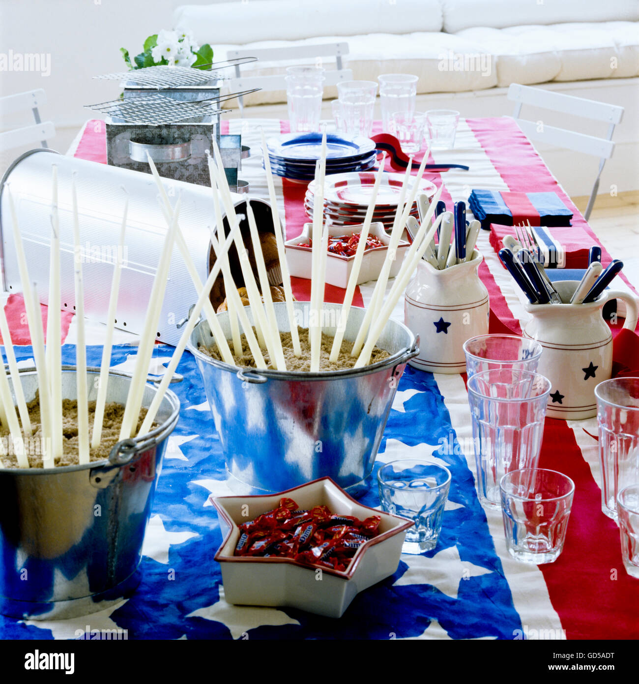 Table @@ hi-res stock photography and images - Alamy