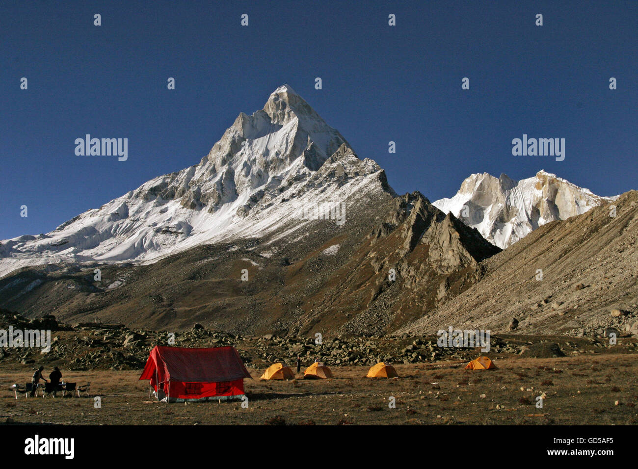 Tapovan hi-res stock photography and images - Alamy