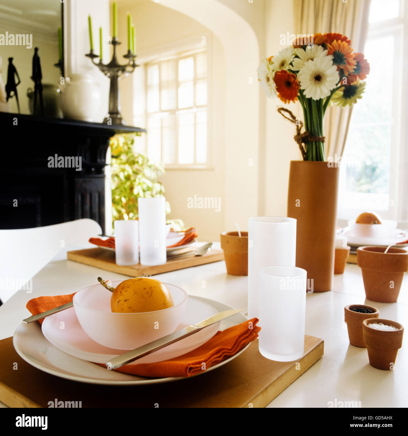 Terracotta table display Stock Photo - Alamy