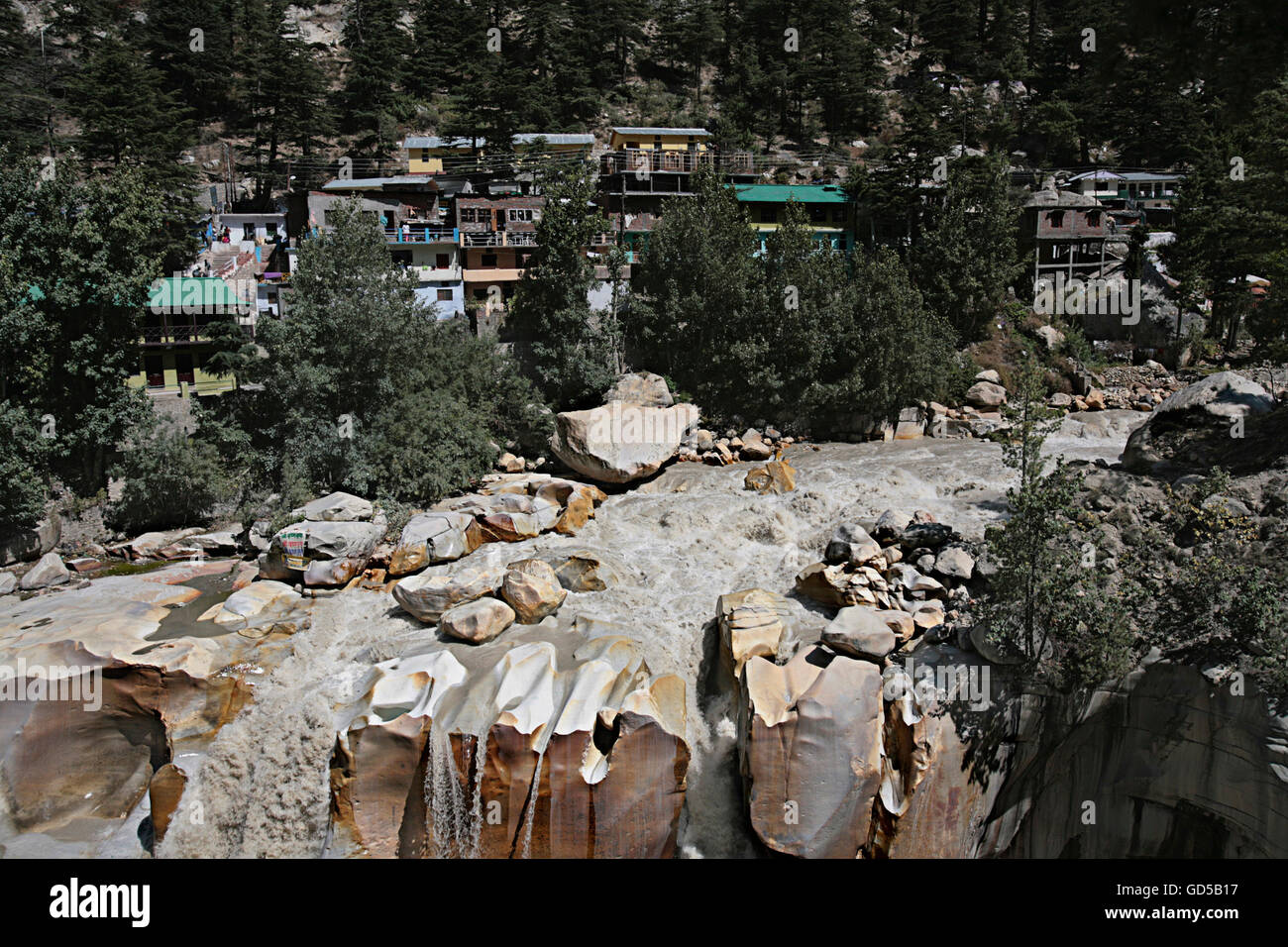 Waterfall gangotri river india hi-res stock photography and images - Alamy
