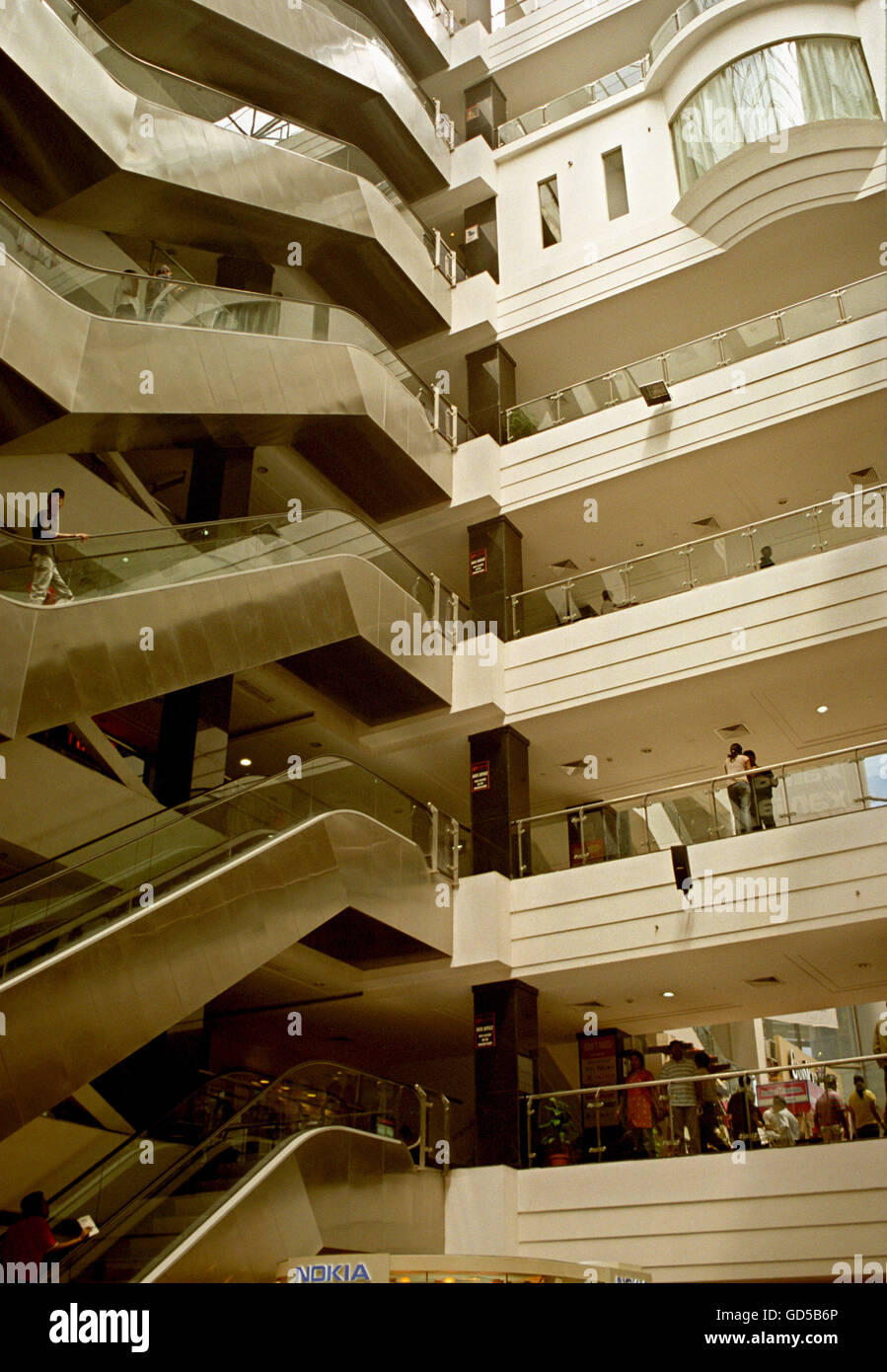 Centerstage hi-res stock photography and images - Alamy