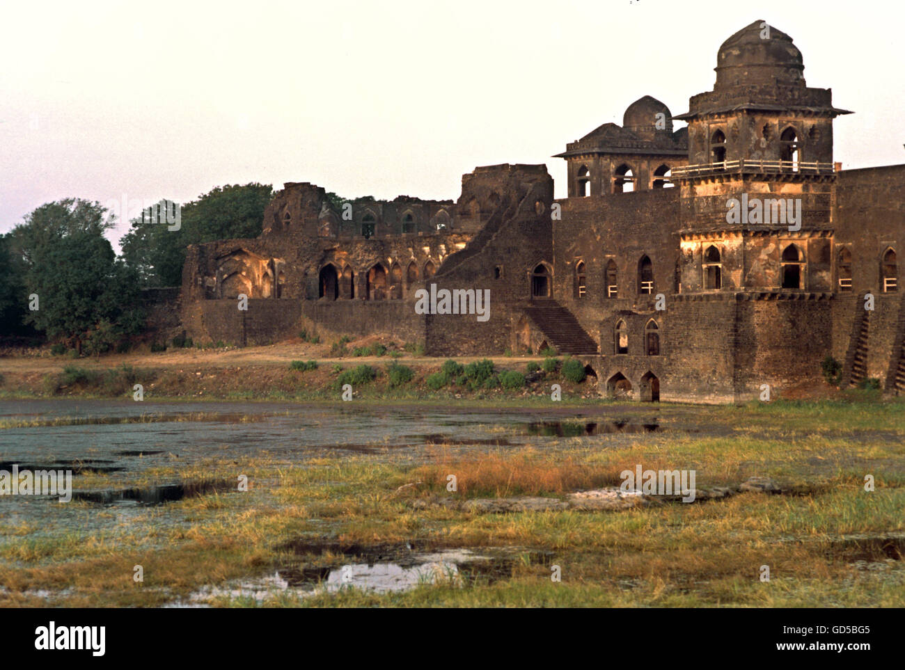 Jahaz palace mandu pradesh india hi-res stock photography and images ...