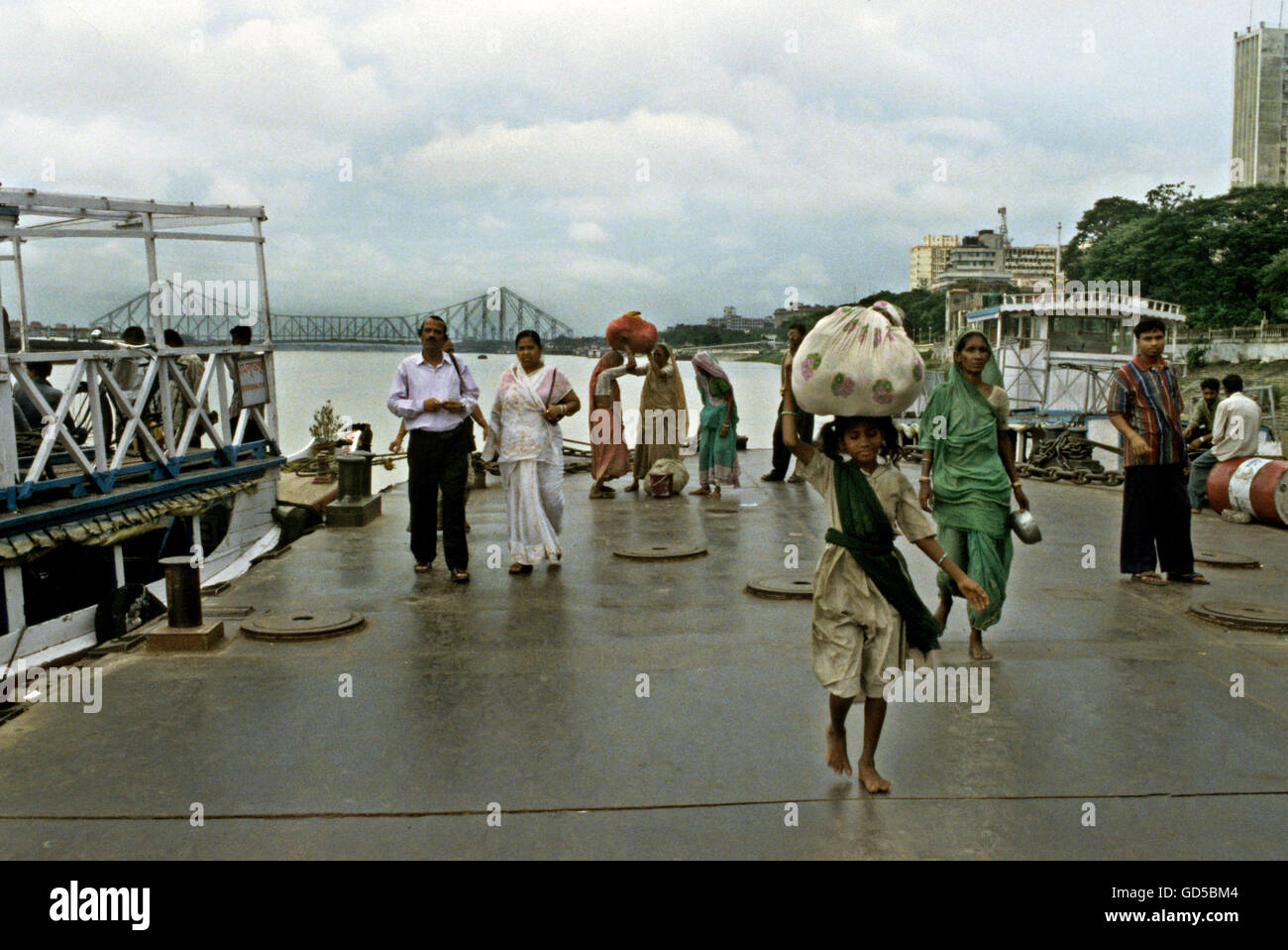 Howrah jetty hi-res stock photography and images - Alamy