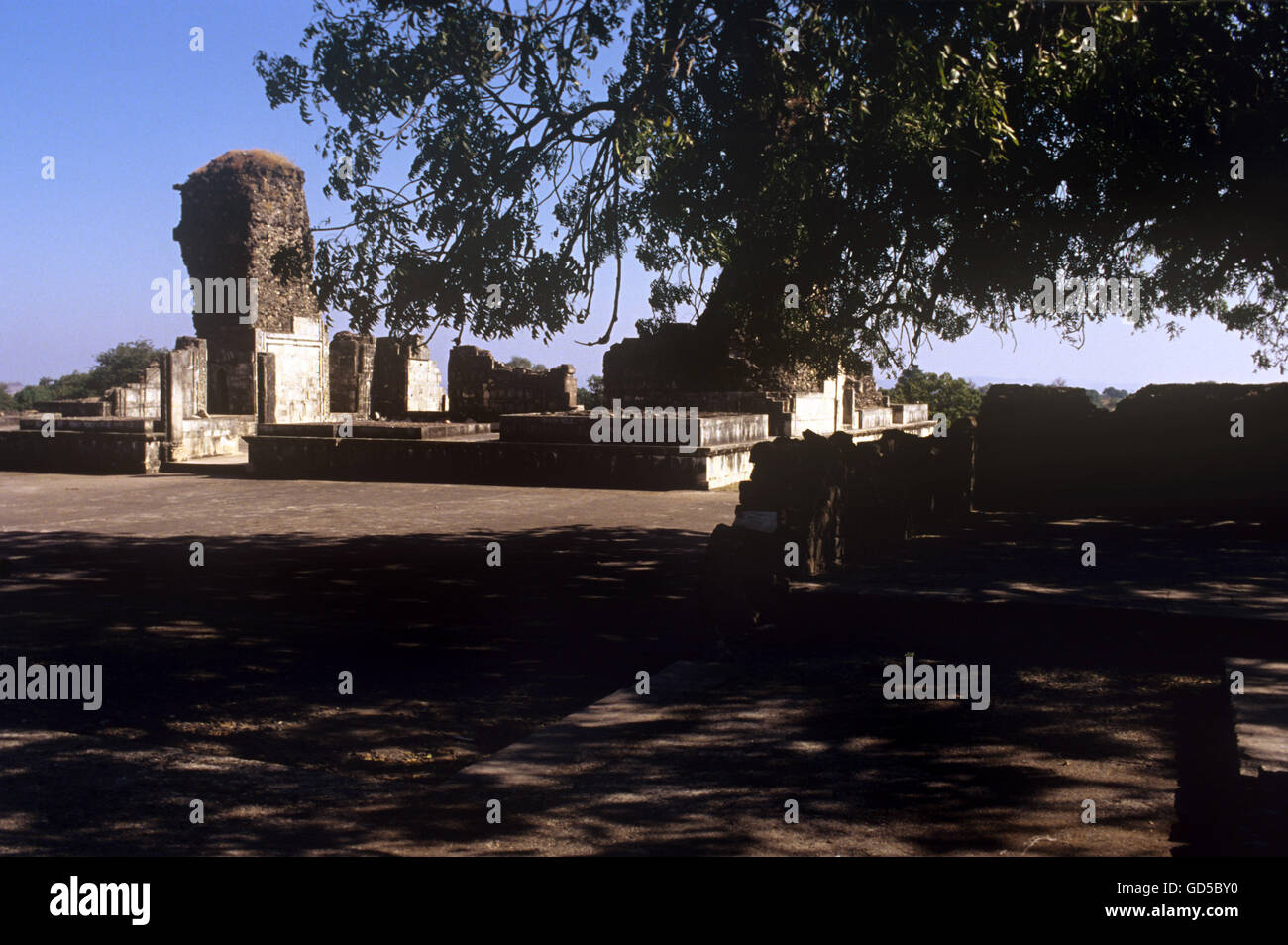 Ashrafi hi-res stock photography and images - Alamy